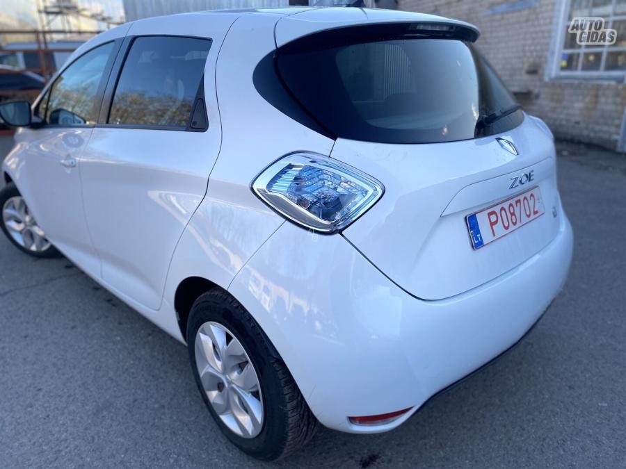 Balts Renault Zoe 2016 Kauņa, ar dzinēja tilpumu 0.00 L un nobraukumu 65 tūkst. km par 3500 €, foto 6 vietnē AUTOMOTO.COM.LV