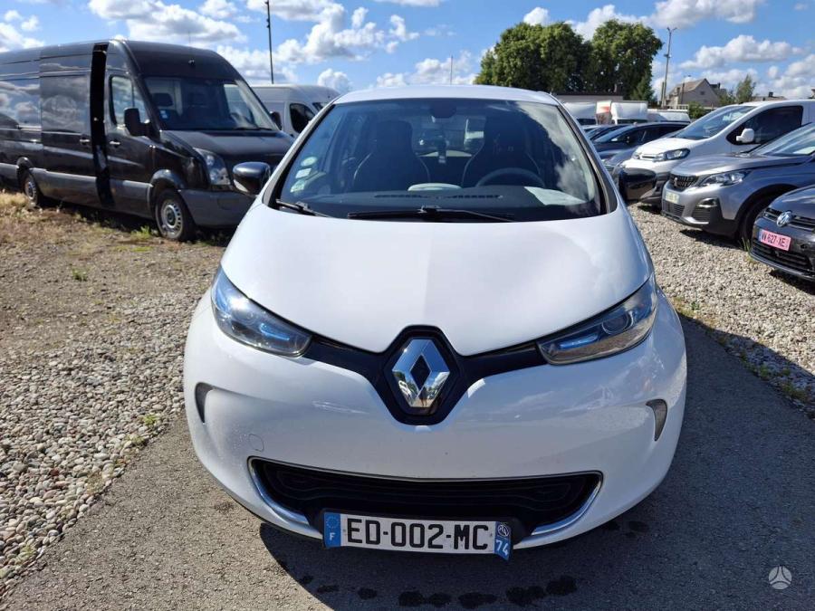 Balts Renault Zoe 2016 Tauragė, ar dzinēja tilpumu 0.00 L un nobraukumu 163 tūkst. km par 3950 €, foto 3 vietnē AUTOMOTO.COM.LV