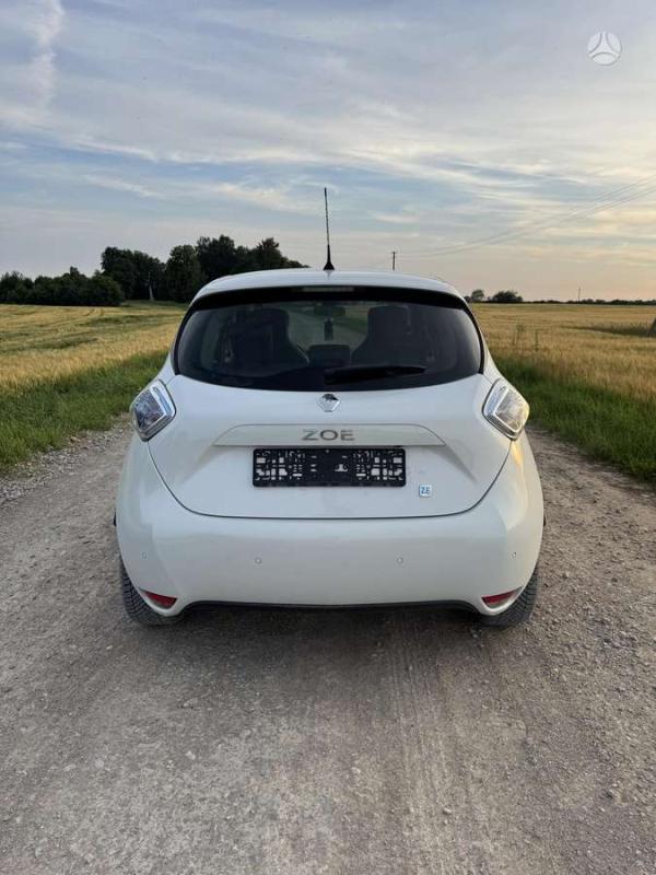 Balts Renault Zoe 2016 Viļņa, ar dzinēja tilpumu 0.00 L un nobraukumu 52 tūkst. km par 6950 €, foto 6 vietnē AUTOMOTO.COM.LV