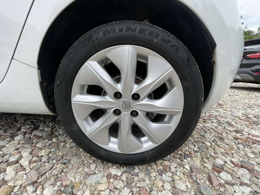 Balts Renault Zoe 2016 Kauņa, ar dzinēja tilpumu 0.00 L un nobraukumu 100 tūkst. km par 5750 €, foto 17 vietnē AUTOMOTO.COM.LV