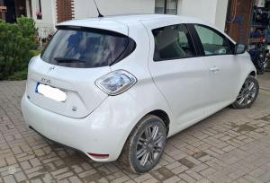 Balts Renault Zoe 2016 Kauņa, ar dzinēja tilpumu 0.00 L un nobraukumu 117 tūkst. km par 5100 €, foto  vietnē AUTOMOTO.COM.LV