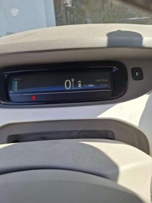 Balts Renault Zoe 2016 Kauņa, ar dzinēja tilpumu 0.00 L un nobraukumu 117 tūkst. km par 5100 €, foto 5 vietnē AUTOMOTO.COM.LV