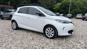 White Renault Zoe 2016 in Kaunas, with an engine capacity of 0.00 L and mileage of 100 thousand km for 5750 €, photo 5 on AUTOMOTO.COM.LV