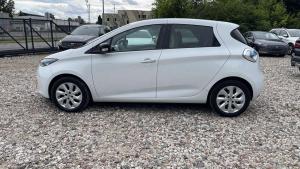 White Renault Zoe 2016 in Kaunas, with an engine capacity of 0.00 L and mileage of 100 thousand km for 5750 €, photo 9 on AUTOMOTO.COM.LV