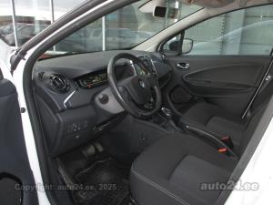 Balts Renault Zoe 2018 Tartu, ar dzinēja tilpumu 0.00 L un nobraukumu 29 tūkst. km par 9190 €, foto 8 vietnē AUTOMOTO.COM.LV