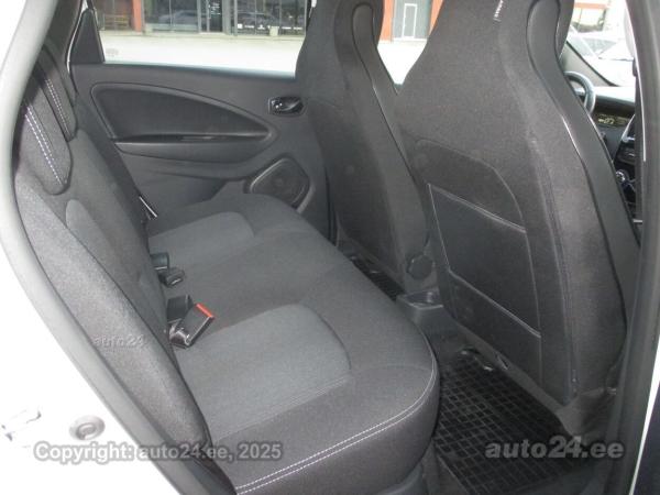 Balts Renault Zoe 2018 Tartu, ar dzinēja tilpumu 0.00 L un nobraukumu 29 tūkst. km par 9190 €, foto 11 vietnē AUTOMOTO.COM.LV