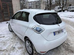 White Renault Zoe 2018 in Vilnius, with an engine capacity of 0.00 L and mileage of 104 thousand km for 5200 €, photo 2 on AUTOMOTO.COM.LV