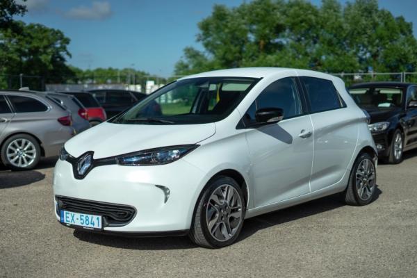 Balts Renault Zoe 2018 Rīga, ar dzinēja tilpumu 0.00 L un nobraukumu 124 tūkst. km par 8500 €, foto 1 vietnē AUTOMOTO.COM.LV