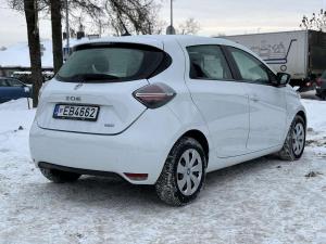 White Renault Zoe 2020 in Ukmerge, with an engine capacity of 0.00 L and mileage of 41 thousand km for 7200 €, photo 6 on AUTOMOTO.COM.LV