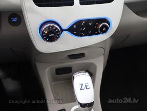 White Renault Zoe 2020 in Tallinn, with an engine capacity of 0.00 L and mileage of 80 thousand km for 9900 €, photo 15 on AUTOMOTO.COM.LV