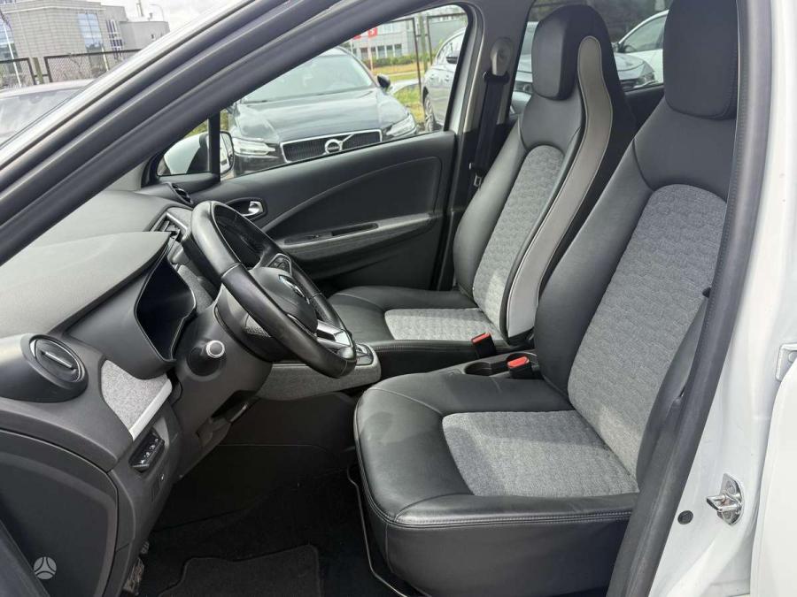 Balts Renault Zoe 2020 Viļņa, ar dzinēja tilpumu 0.00 L un nobraukumu 66 tūkst. km par 9700 €, foto 6 vietnē AUTOMOTO.COM.LV