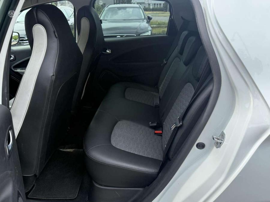 Balts Renault Zoe 2020 Viļņa, ar dzinēja tilpumu 0.00 L un nobraukumu 66 tūkst. km par 9700 €, foto 7 vietnē AUTOMOTO.COM.LV