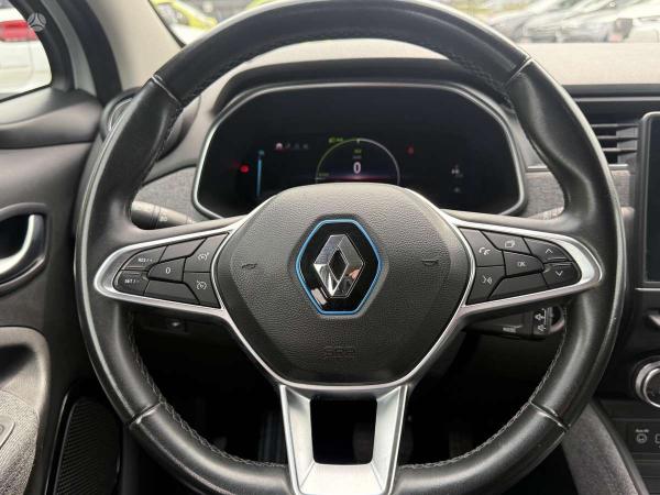 White Renault Zoe 2020 in Vilnius, with an engine capacity of 0.00 L and mileage of 66 thousand km for 9700 €, photo 8 on AUTOMOTO.COM.LV