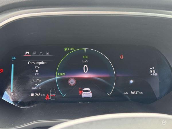 White Renault Zoe 2020 in Vilnius, with an engine capacity of 0.00 L and mileage of 66 thousand km for 9700 €, photo 9 on AUTOMOTO.COM.LV