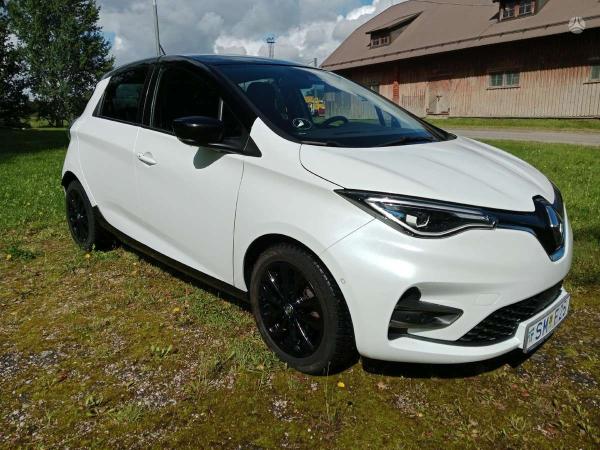 White Renault Zoe 2021 in Plunge, with an engine capacity of 0.00 L and mileage of 97 thousand km for 9400 €, photo 1 on AUTOMOTO.COM.LV