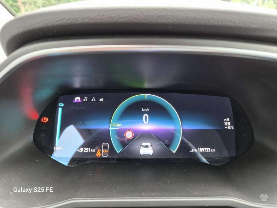 Balts Renault Zoe 2021 Tauragė, ar dzinēja tilpumu 0.00 L un nobraukumu 189 tūkst. km par 9317 €, foto 23 vietnē AUTOMOTO.COM.LV