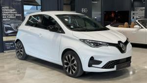 White Renault Zoe 2024 in Marupe, with an engine capacity of 0.00 L and mileage of 84 thousand km for 16790 €, photo  on AUTOMOTO.COM.LV