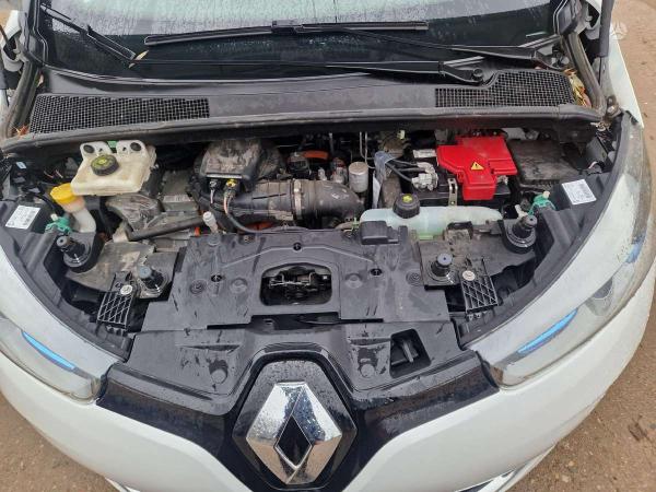 Balts Renault Zoe 2016 Tauragė, ar dzinēja tilpumu 0.00 L un nobraukumu 51 tūkst. km par 4500 €, foto 11 vietnē AUTOMOTO.COM.LV