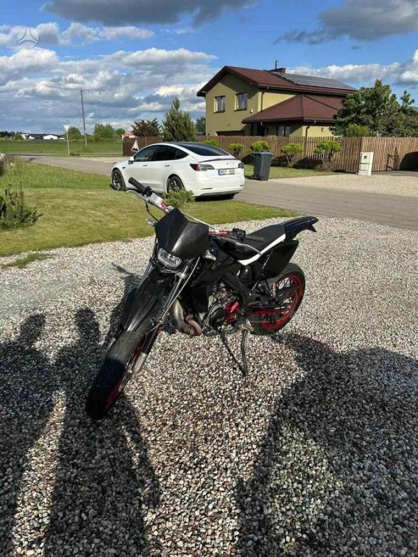 Melns Rieju MRT 50 2019 Panevēža, ar dzinēja tilpumu 50.00 L un nobraukumu 7 tūkst. km par 1800 €, foto 2 vietnē AUTOMOTO.COM.LV