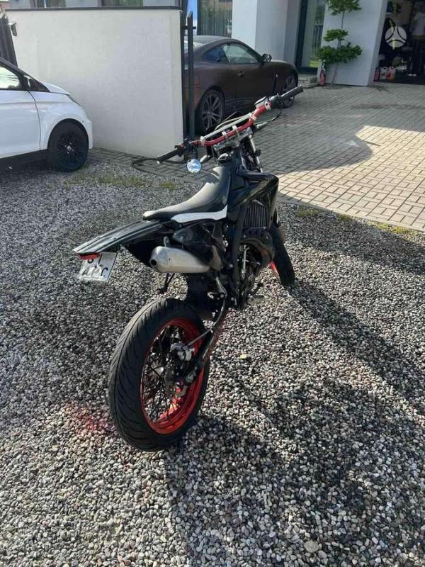 Melns Rieju MRT 50 2019 Panevēža, ar dzinēja tilpumu 50.00 L un nobraukumu 7 tūkst. km par 1800 €, foto 4 vietnē AUTOMOTO.COM.LV
