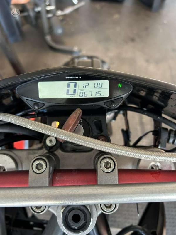 Melns Rieju MRT 50 2019 Panevēža, ar dzinēja tilpumu 50.00 L un nobraukumu 7 tūkst. km par 1800 €, foto 7 vietnē AUTOMOTO.COM.LV