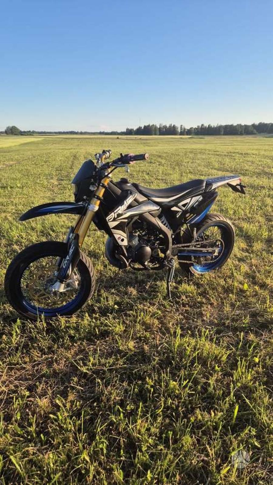 Black Rieju MRT 50 2020 in Radviliskis, with an engine capacity of 50.00 L and mileage of 11 thousand km for 1820 €, photo 5 on AUTOMOTO.COM.LV
