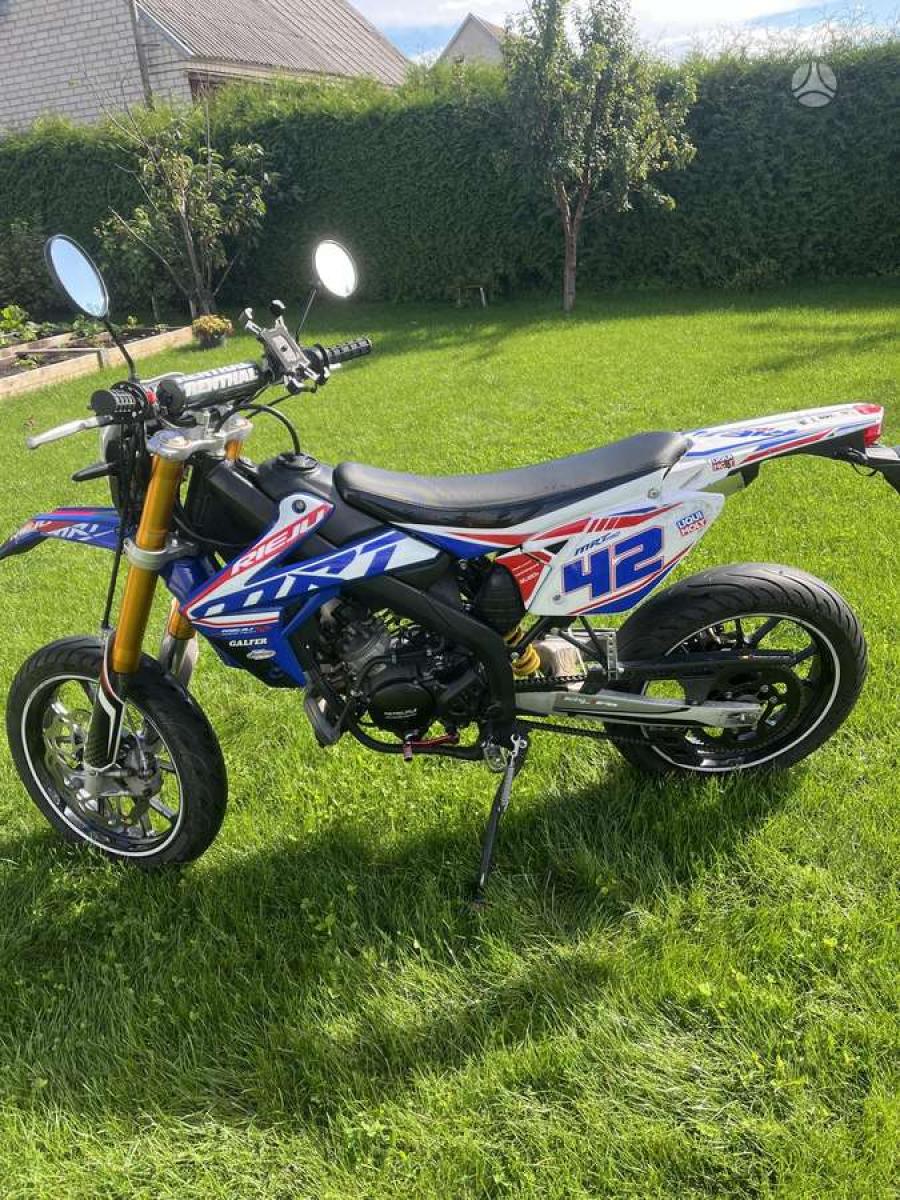 Rieju MRT 50 2020 Šauļi, ar dzinēja tilpumu 50.00 L un nobraukumu 18 tūkst. km par 1850 €, foto 15 vietnē AUTOMOTO.COM.LV