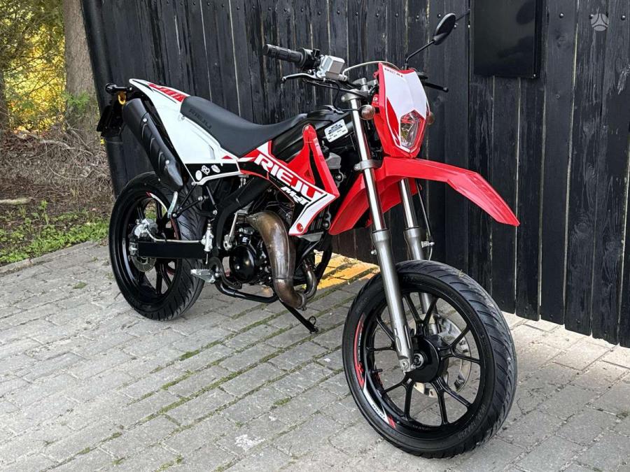 Rieju MRT 50 2022 in Prienai, with an engine capacity of 49.00 L and mileage of 5 thousand km for 2250 €, photo 1 on AUTOMOTO.COM.LV