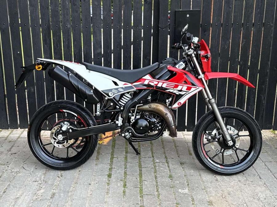 Rieju MRT 50 2022 in Prienai, with an engine capacity of 49.00 L and mileage of 5 thousand km for 2250 €, photo 6 on AUTOMOTO.COM.LV