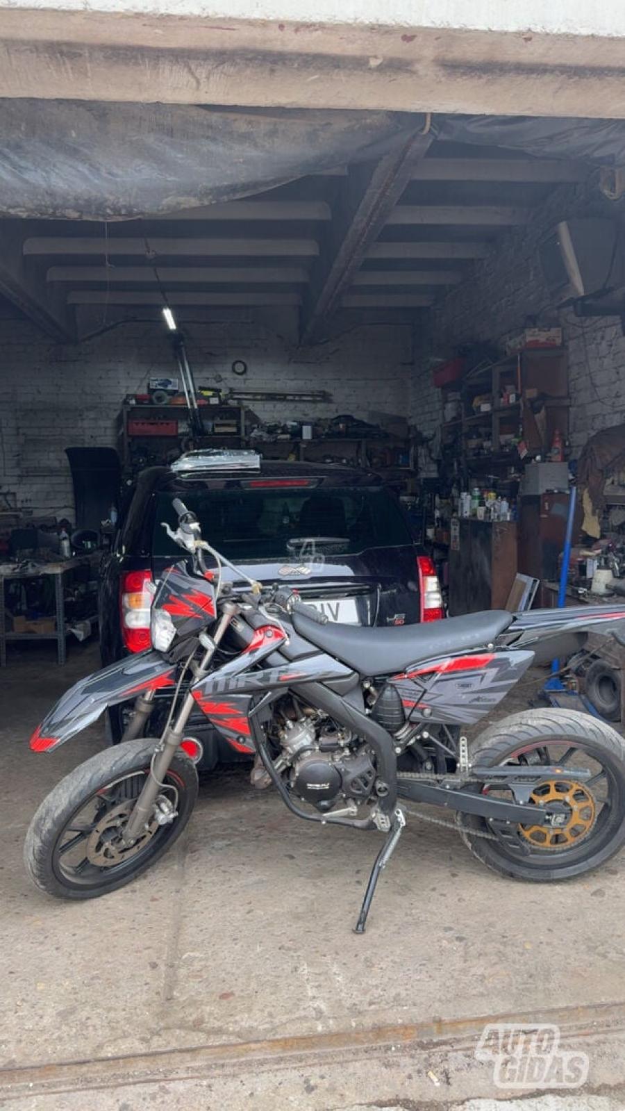 Rieju MRT 50 2023 Kelmė, ar dzinēja tilpumu 0.00 L un nobraukumu 0 tūkst. km par 2250 €, foto 3 vietnē AUTOMOTO.COM.LV