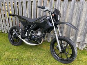Rieju MRT 50 2025 in Parnu, with an engine capacity of 50.00 L and mileage of 6 thousand km for 2390 €, photo 4 on AUTOMOTO.COM.LV