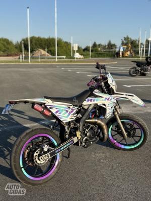 Balts Rieju MRT 50 2016 Radviliškis, ar dzinēja tilpumu 0.05 L un nobraukumu 18 tūkst. km par 2200 €, foto 3 vietnē AUTOMOTO.COM.LV