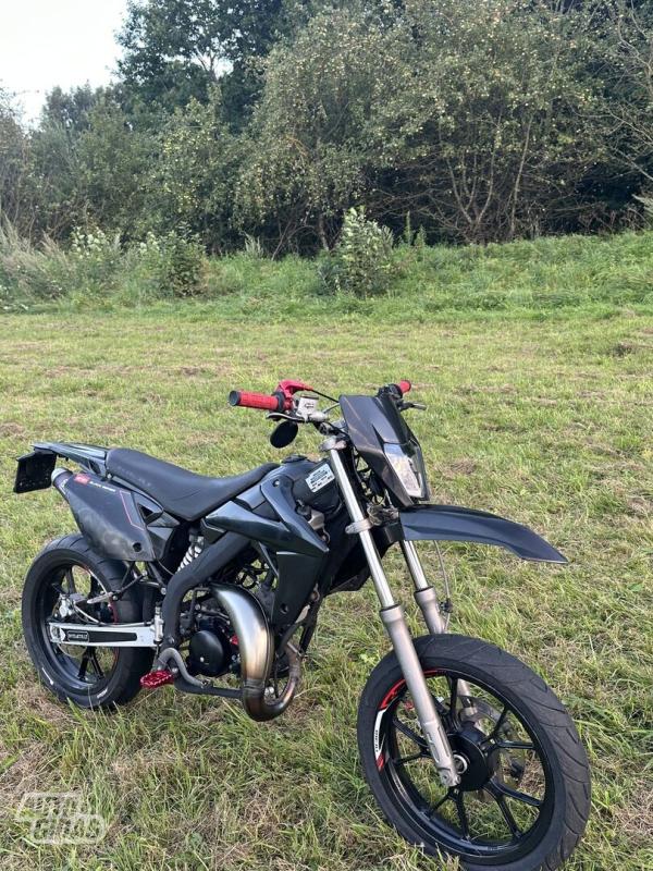 Melns Rieju MRT 2018 Alīta, ar dzinēja tilpumu 0.05 L un nobraukumu 25 tūkst. km par 1700 €, foto 1 vietnē AUTOMOTO.COM.LV