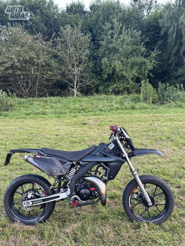 Melns Rieju MRT 2018 Alīta, ar dzinēja tilpumu 0.05 L un nobraukumu 25 tūkst. km par 1700 €, foto 2 vietnē AUTOMOTO.COM.LV