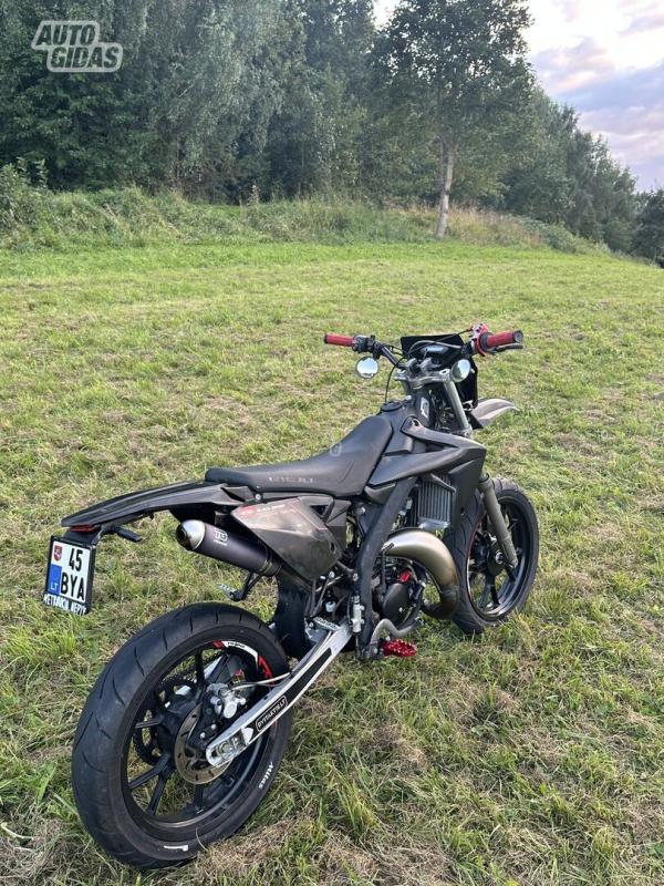 Melns Rieju MRT 2018 Alīta, ar dzinēja tilpumu 0.05 L un nobraukumu 25 tūkst. km par 1700 €, foto 3 vietnē AUTOMOTO.COM.LV
