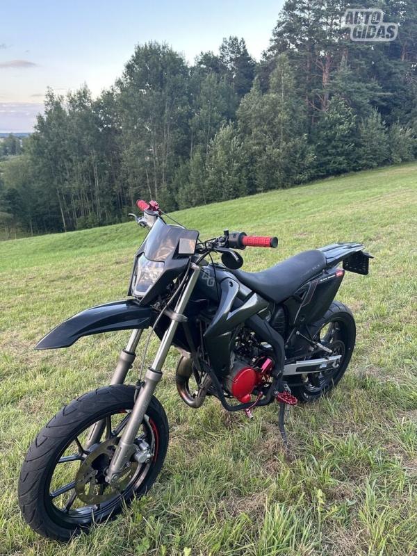 Melns Rieju MRT 2018 Alīta, ar dzinēja tilpumu 0.05 L un nobraukumu 25 tūkst. km par 1700 €, foto 5 vietnē AUTOMOTO.COM.LV