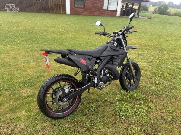 Melns Rieju MRT 2019 Raseiniai, ar dzinēja tilpumu 0.05 L un nobraukumu 9 tūkst. km par 1550 €, foto 3 vietnē AUTOMOTO.COM.LV