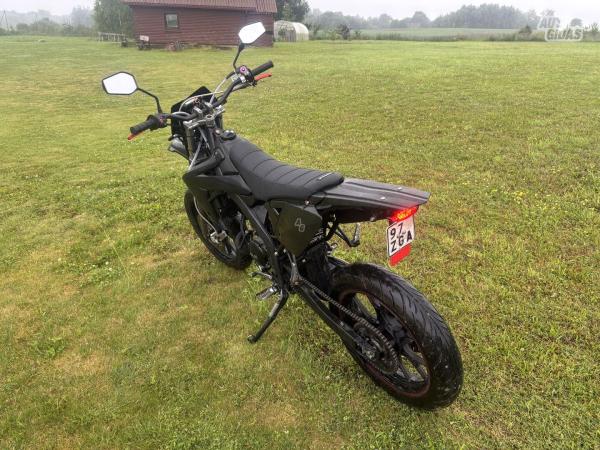 Melns Rieju MRT 2019 Raseiniai, ar dzinēja tilpumu 0.05 L un nobraukumu 9 tūkst. km par 1550 €, foto 4 vietnē AUTOMOTO.COM.LV