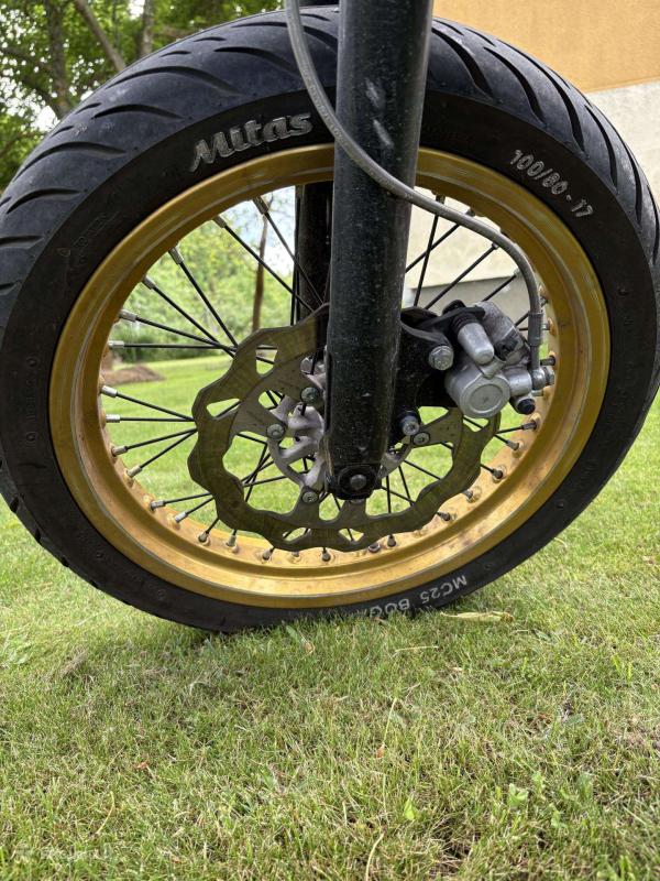 Melns Rieju MRT 2019 Viļņa, ar dzinēja tilpumu 50.00 L un nobraukumu 14 tūkst. km par 2200 €, foto 8 vietnē AUTOMOTO.COM.LV
