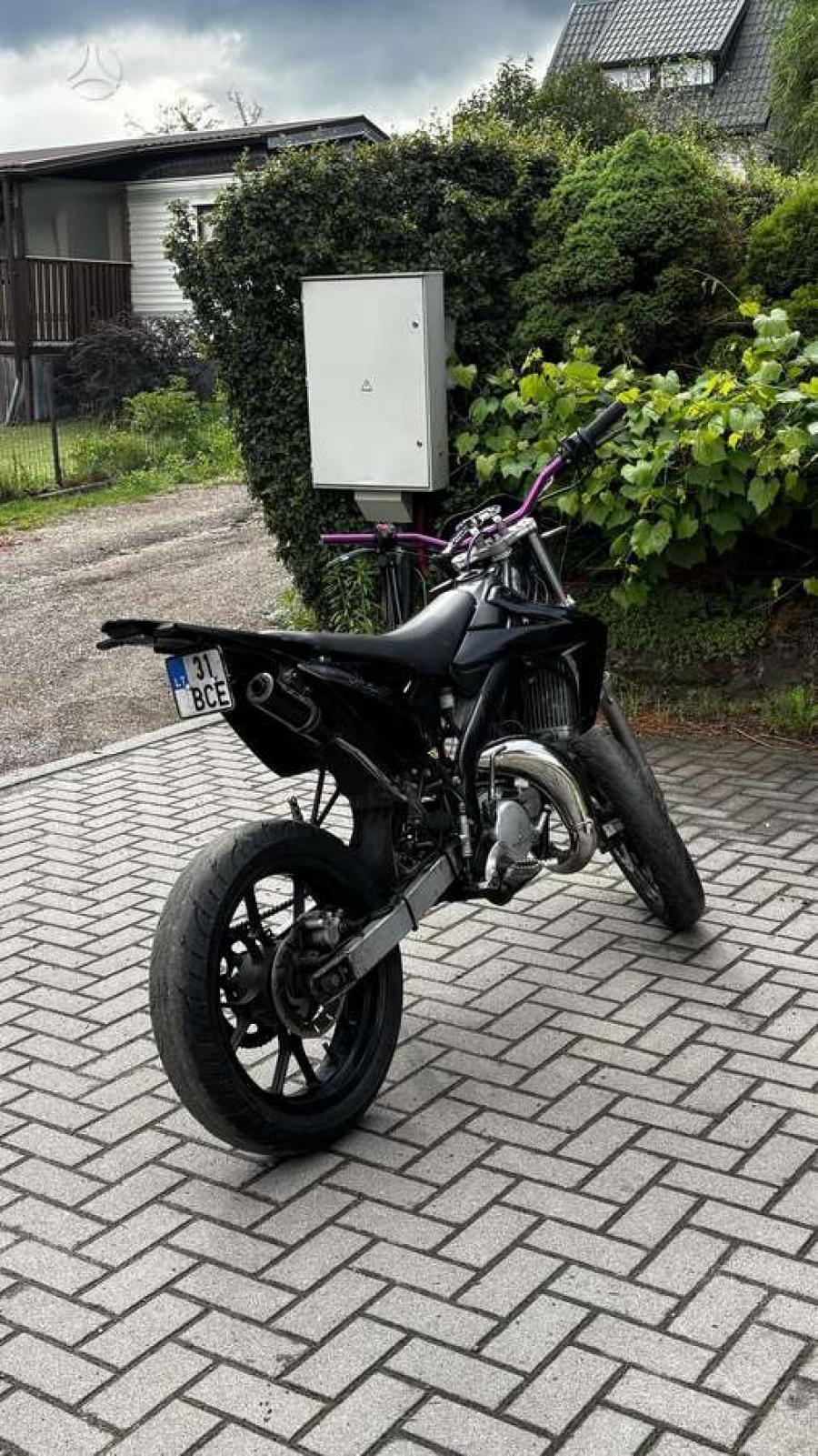 Rieju MRT 2010 Kauņa, ar dzinēja tilpumu 50.00 L un nobraukumu 0 tūkst. km par 1600 €, foto 3 vietnē AUTOMOTO.COM.LV