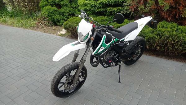 Balts Rieju MRT 2023 Vievis, ar dzinēja tilpumu 49.00 L un nobraukumu 15 tūkst. km par 1850 €, foto 2 vietnē AUTOMOTO.COM.LV