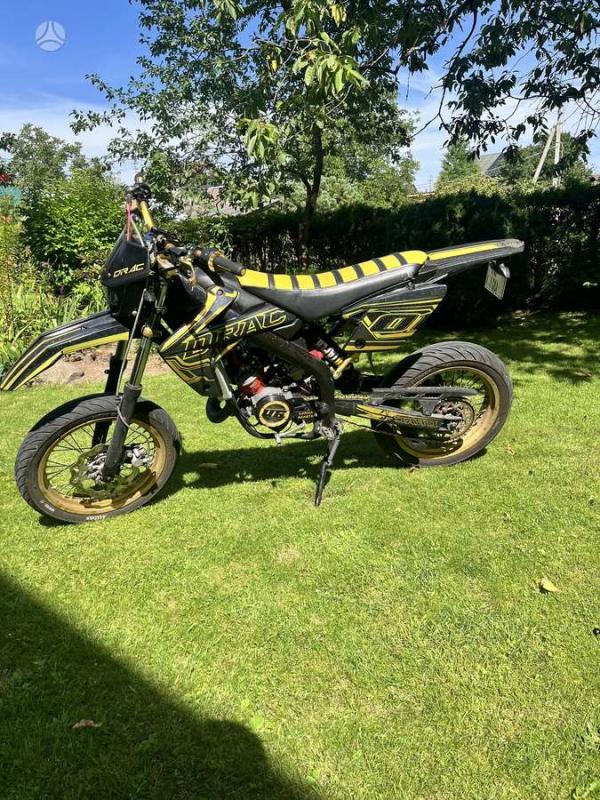 Dzeltens Rieju MRT 2019 Viļņa, ar dzinēja tilpumu 50.00 L un nobraukumu 14 tūkst. km par 2000 €, foto 1 vietnē AUTOMOTO.COM.LV