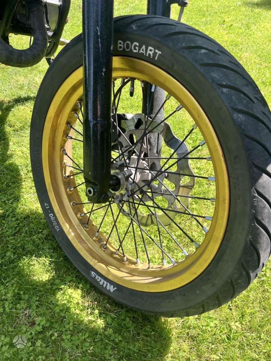 Dzeltens Rieju MRT 2019 Viļņa, ar dzinēja tilpumu 50.00 L un nobraukumu 14 tūkst. km par 2000 €, foto 12 vietnē AUTOMOTO.COM.LV