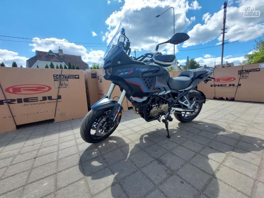 Black Rieju Xplora 557 2026 in Vilnius, with an engine capacity of 0.55 L and mileage of 0 thousand km for 5499 €, photo 3 on AUTOMOTO.COM.LV