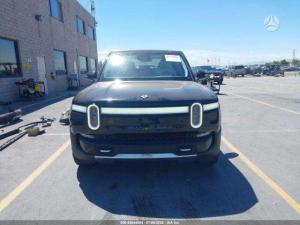 Black Rivian R1T 2023 in Klaipeda, with an engine capacity of 0.00 L and mileage of 106 thousand km for 18995 €, photo 14 on AUTOMOTO.COM.LV
