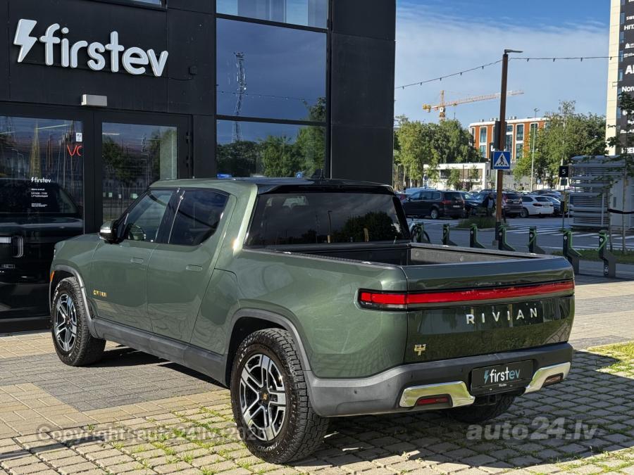 Зеленый Rivian R1T 2023 в Таллин, объемом двигателя 0.00 л и пробегом 57 тыс. км за 79990 €, фото 8 на AUTOMOTO.COM.LV