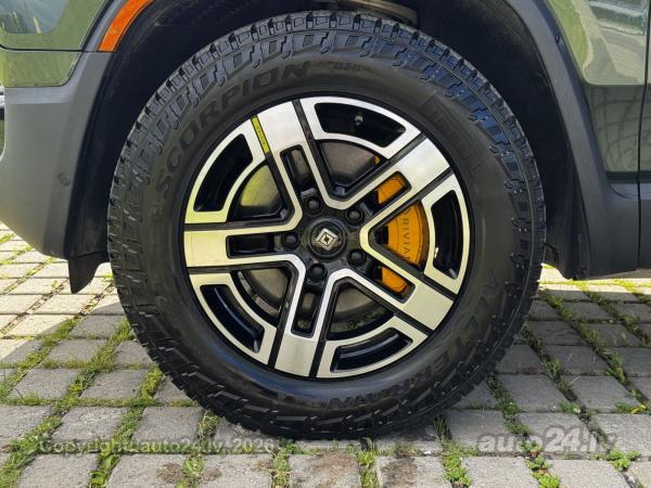 Zaļš Rivian R1T 2023 Tallina, ar dzinēja tilpumu 0.00 L un nobraukumu 57 tūkst. km par 79990 €, foto 8 vietnē AUTOMOTO.COM.LV