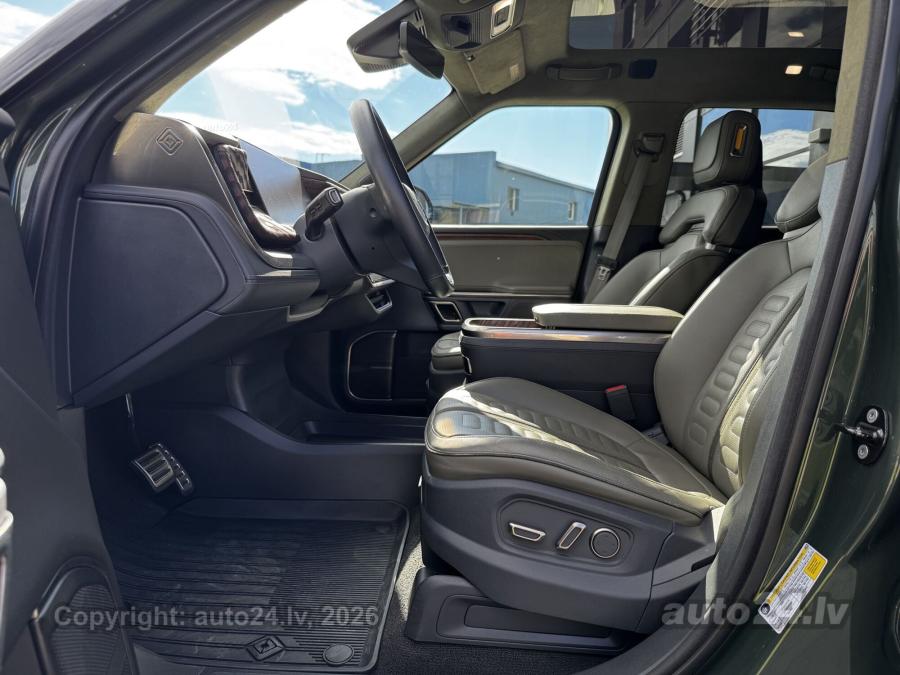 Зеленый Rivian R1T 2023 в Таллин, объемом двигателя 0.00 л и пробегом 57 тыс. км за 79990 €, фото 10 на AUTOMOTO.COM.LV