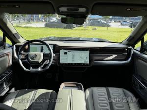Зеленый Rivian R1T 2023 в Таллин, объемом двигателя 0.00 л и пробегом 57 тыс. км за 79990 €, фото 12 на AUTOMOTO.COM.LV