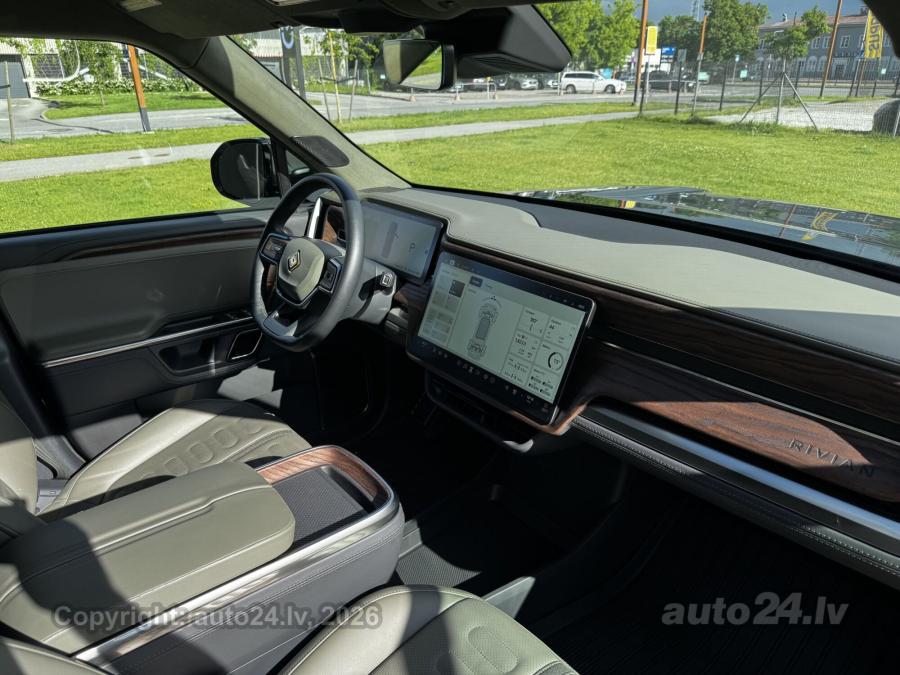Зеленый Rivian R1T 2023 в Таллин, объемом двигателя 0.00 л и пробегом 57 тыс. км за 79990 €, фото 13 на AUTOMOTO.COM.LV